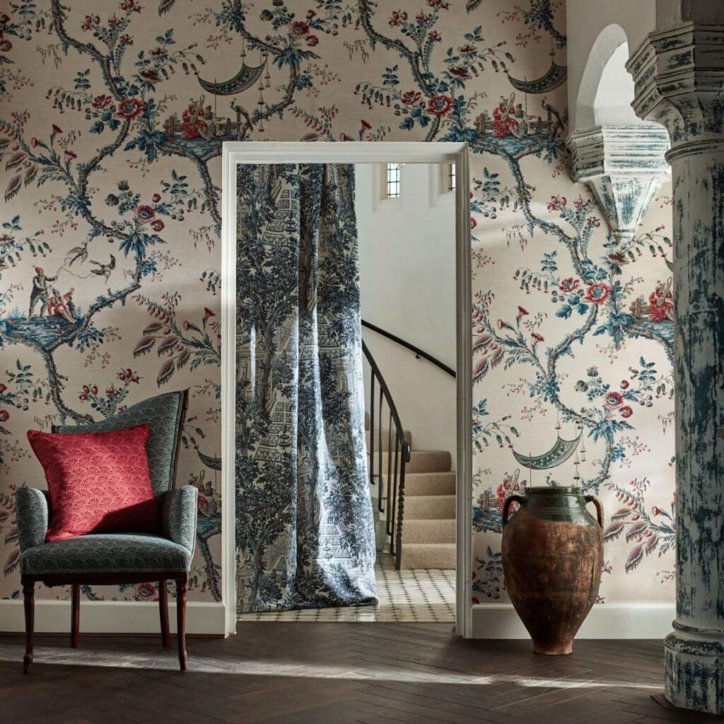 Wallpapering Size Guide: How to Get the Right Measurements